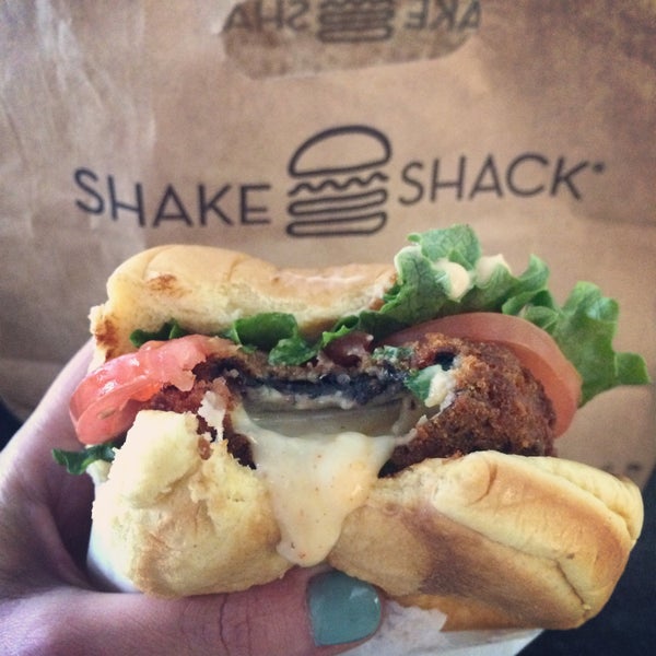 Shake Shack - Downtown Brooklyn - 409 Fulton St