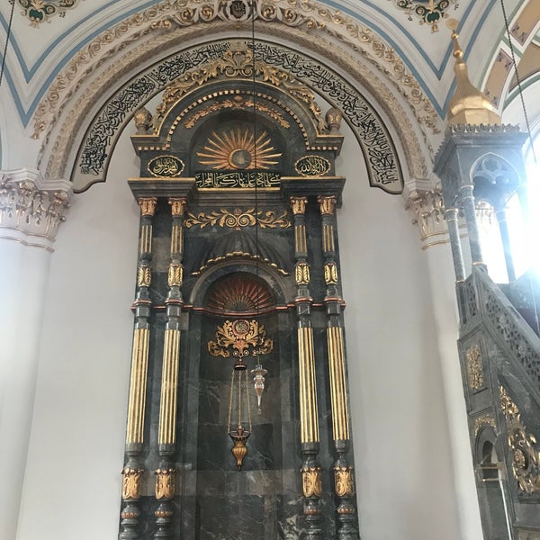 Aziziye Camii - Mosque