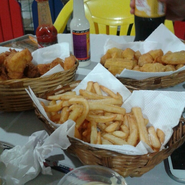 Franguinho do Gilson - Fried Chicken Joint in Santa Inês