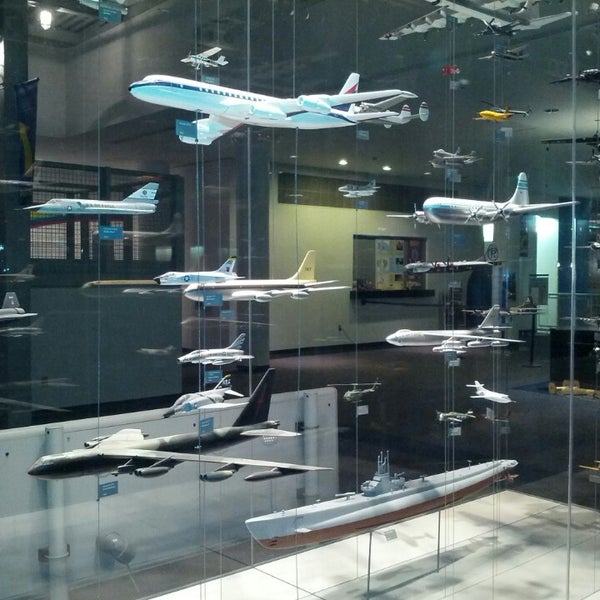 Riverside IMAX, Virginia Air & Space Center - Downtown Hampton - 600 ...