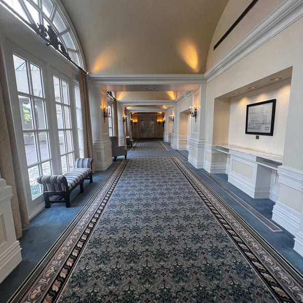 Fairmont Hotel Macdonald - Downtown Edmonton - Edmonton, AB