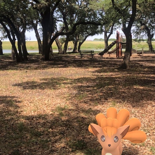 Devine Lake Park - Park in Leander