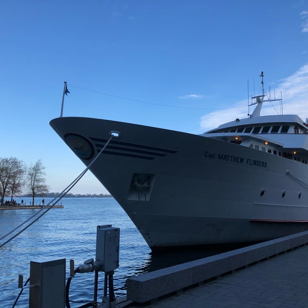 Captain Matthew Flinders Cruise Ship - Boat or Ferry in Harbourfront