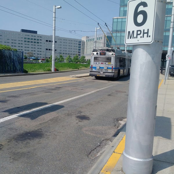 MBTA Silver Line Way Station - Seaport District - 9 tips