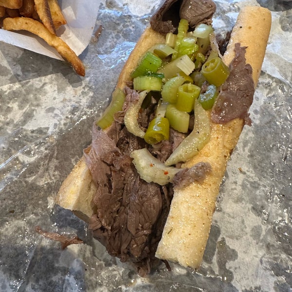 Mr. Beef - River North - 666 N Orleans St