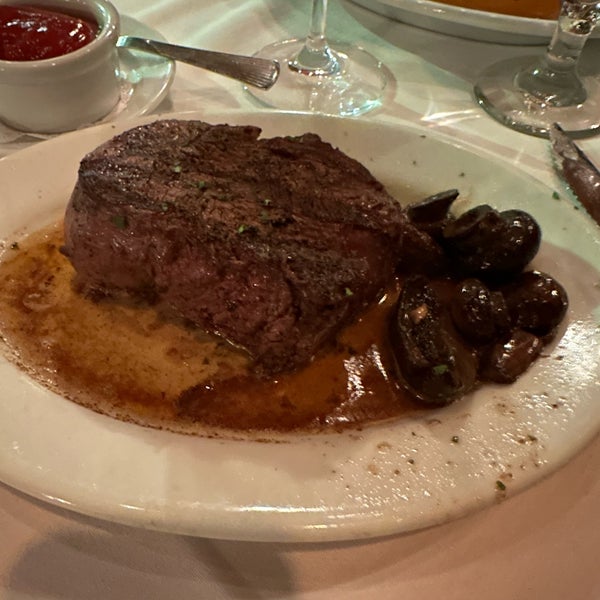 Ruth's Chris Steak House - 40 tips from 1988 visitors