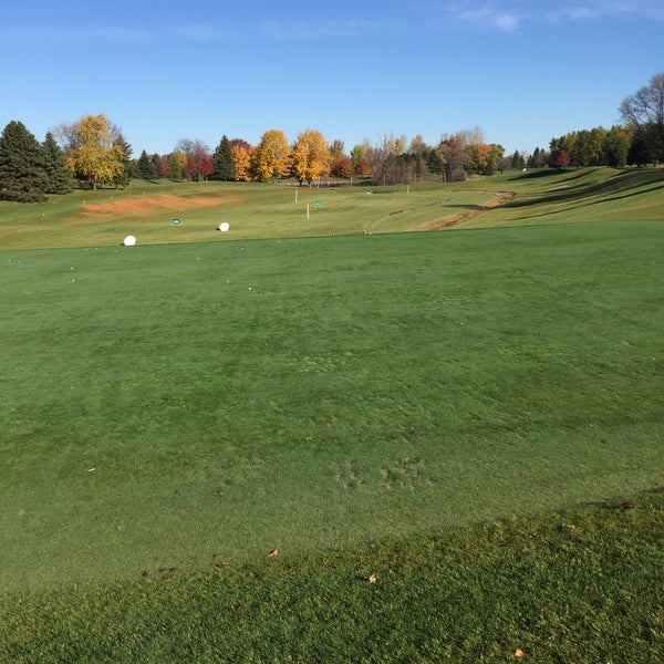 Mid Vallee Golf Course - 3850 Mid Valley Dr