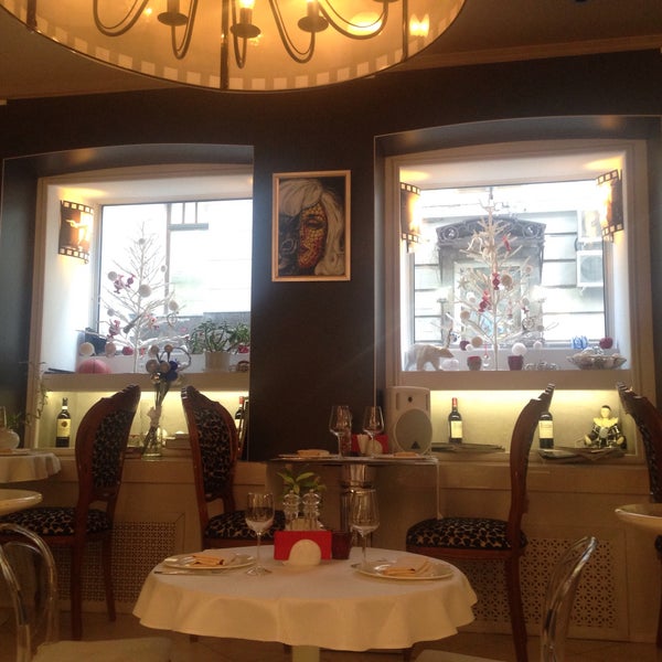 Charisma Сinema Cafe (Now Closed) - Патриаршие пруды - 4 tips from 91 visitors