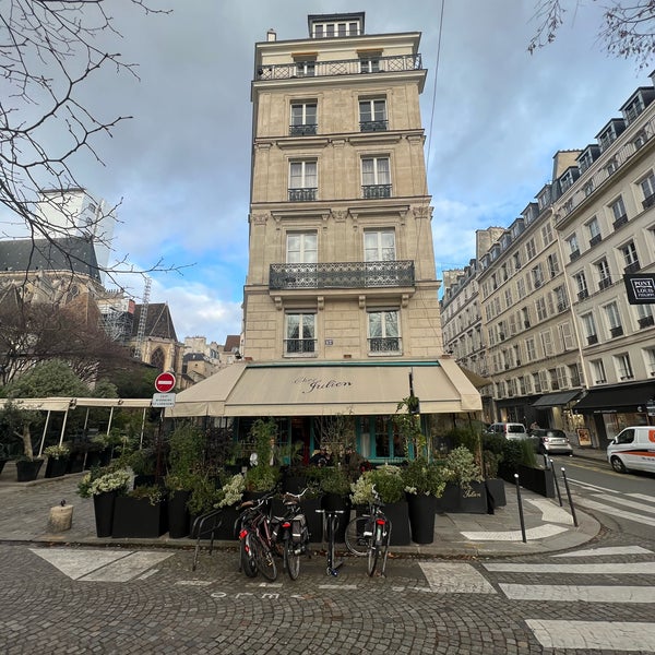 Chez Julien - Hôtel-de-Ville - 51 tips from 1275 visitors