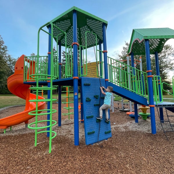 Thomas Teasdale Park - Park in Renton