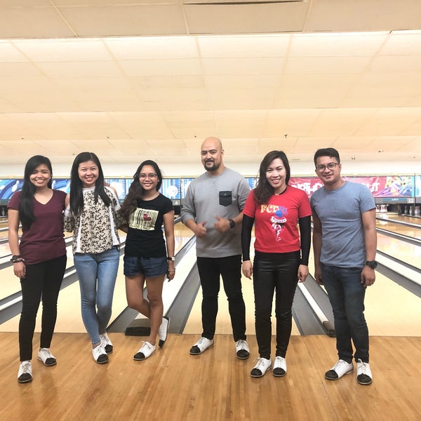 SM Bowling Center - Bowling Alley