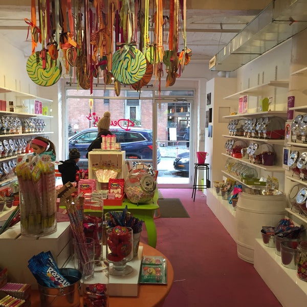 Dewey's Candy (Now Closed) - Candy Store in DUMBO