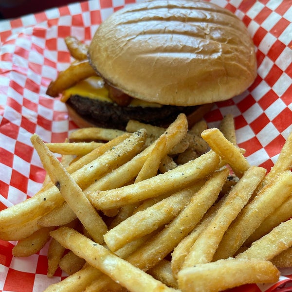 Spangles - 1130 SW Wanamaker Rd