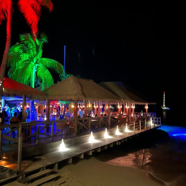 Basil's Bar - Bar in Mustique