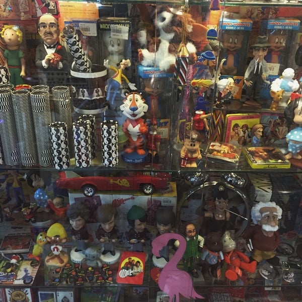 Popland - Gift Store in Malasaña