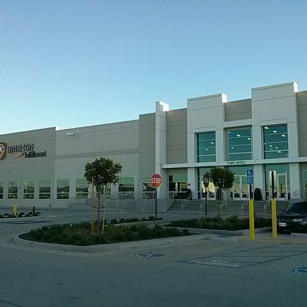 Photos at Amazon Fulfillment Center - ONT6 - 143 visitors