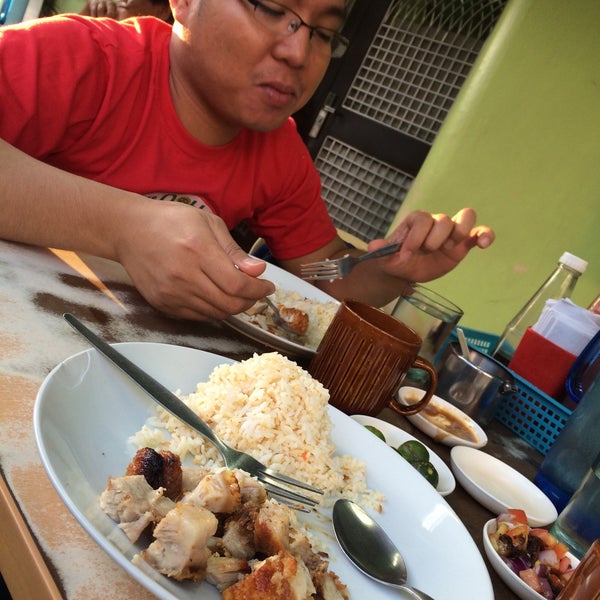Photos at Chades Tapsilog - Santa Cruz - 73 tips from 1231 visitors