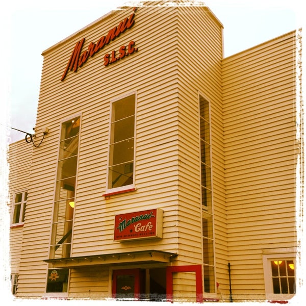Maranui Cafe - Café in Lyall Bay