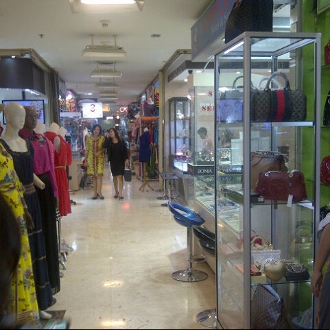 ITC Kuningan - Shopping Mall in Jakarta Selatan