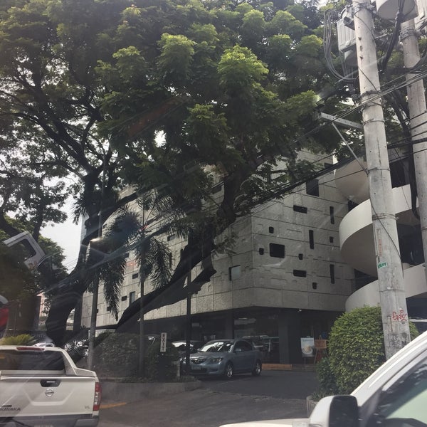 Ronac Art Center - Greenhills - 25 tips