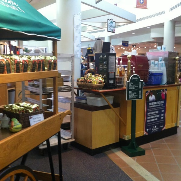 Tamarack Food Court - 9 tips