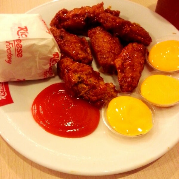 Richeese Factory - Fast Food Restaurant