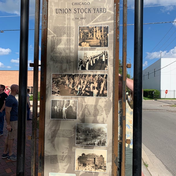 Union Stock Yard Gate - Back of the Yards - 9 tips from 223 visitors