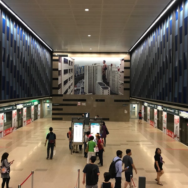 Photos at Bukit Panjang MRT/LRT Interchange (DT1/BP6) - Light Rail ...