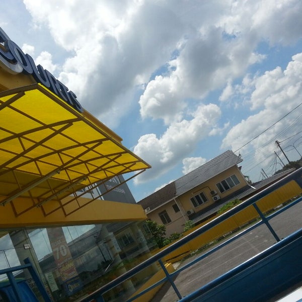 Photos at Courts Mammoth - Furniture / Home Store in Kuching