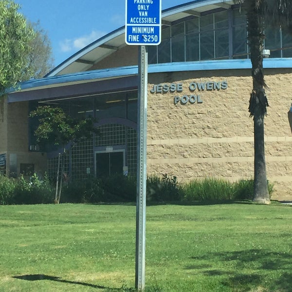 Jesse Owens Swimming Pool - South LA - 4 tips from 148 visitors