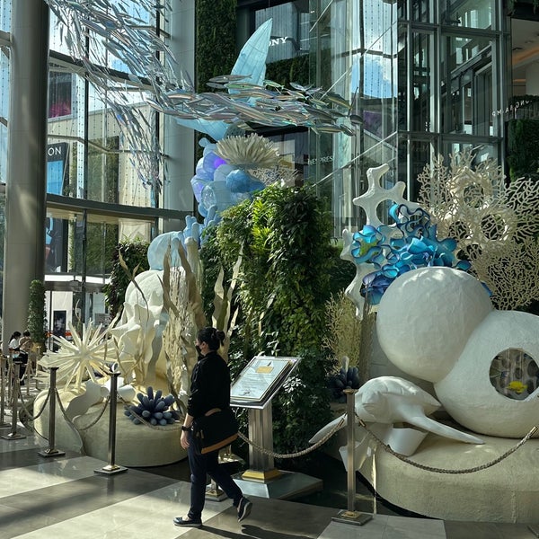 Paragon Department Store (พารากอน ดีพาร์ทเมนท์สโตร์) - 991 Rama I Rd