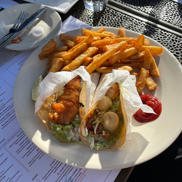 Flying Fish Bar & Grill - 49 tips from 1894 visitors