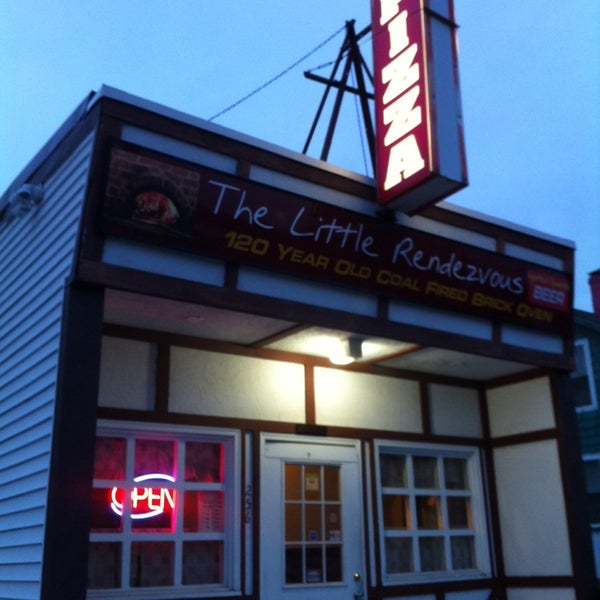 The Little Rendezvous - Pizza Places in Meriden