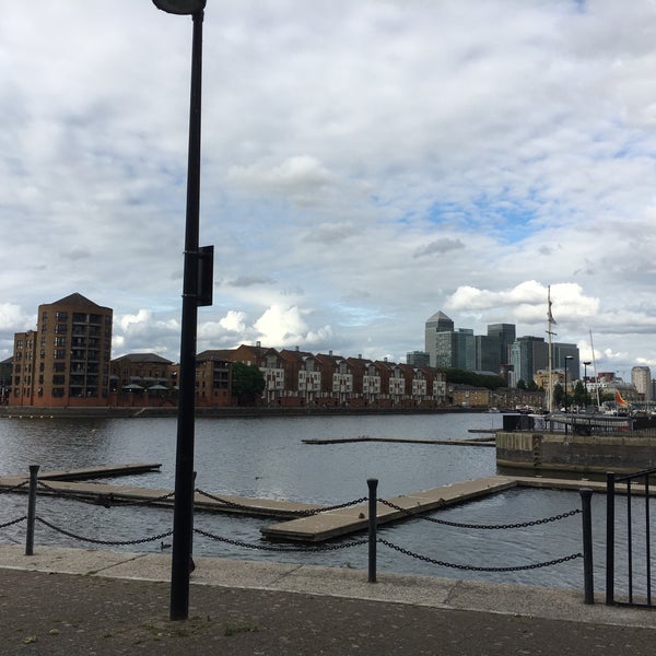 Surrey Docks Watersports Centre - Surrey Docks - Rope St