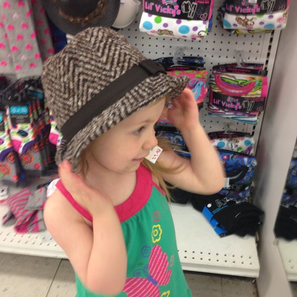 Fred Meyer Red Tag Store (Now Closed) - 5035 SE 82nd Ave