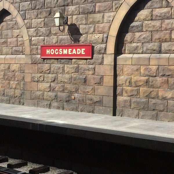 Hogsmeade Station Sign