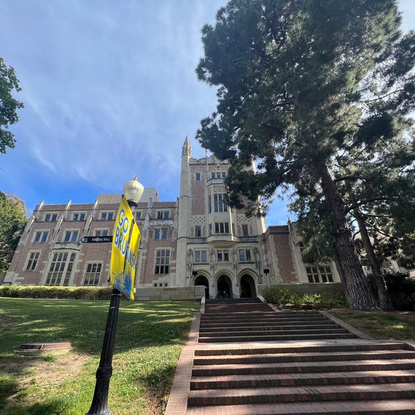 UCLA Kerckhoff Coffee House - Coffee Shop in Westwood