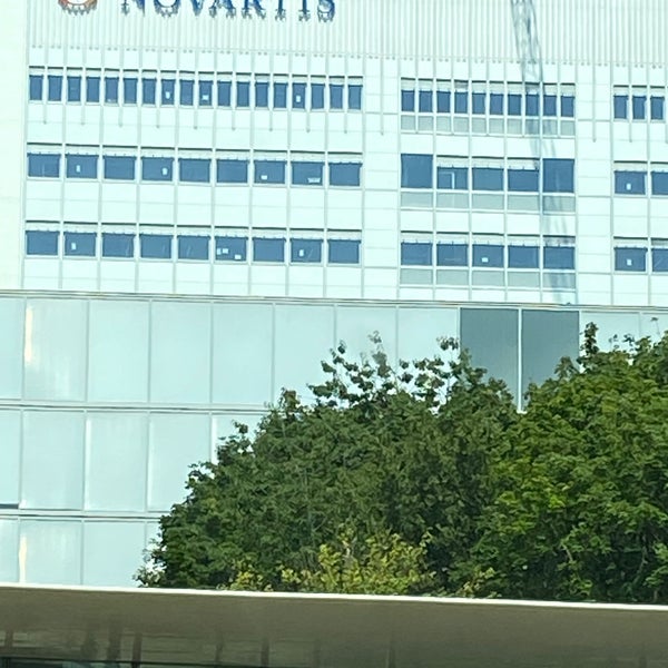 Novartis Campus Main Gate - St. Johann - Novartis Campus