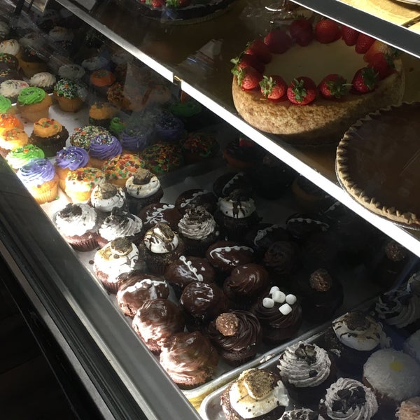 Homestyle Desserts Bakery - Bakery in Peekskill