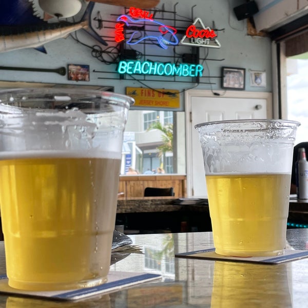 Beachcomber Bar - 49 tips