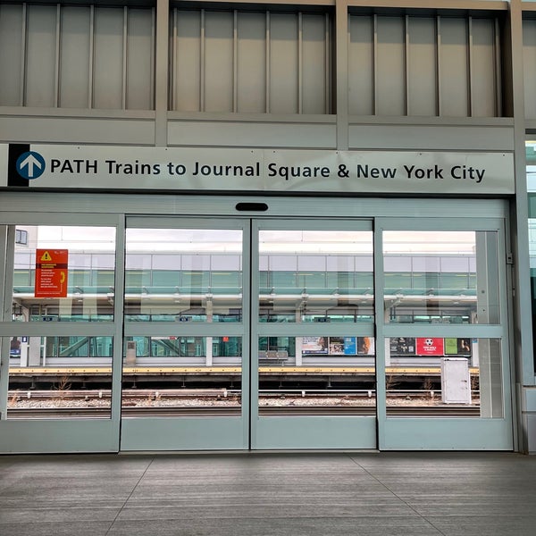 PATH - Harrison Station - 45 tips from 8478 visitors