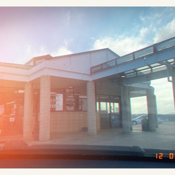 Kansas Turnpike Emporia Service Area - Rest Area