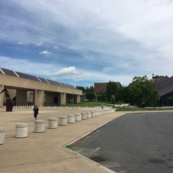 Haigis Mall - Plaza in Amherst