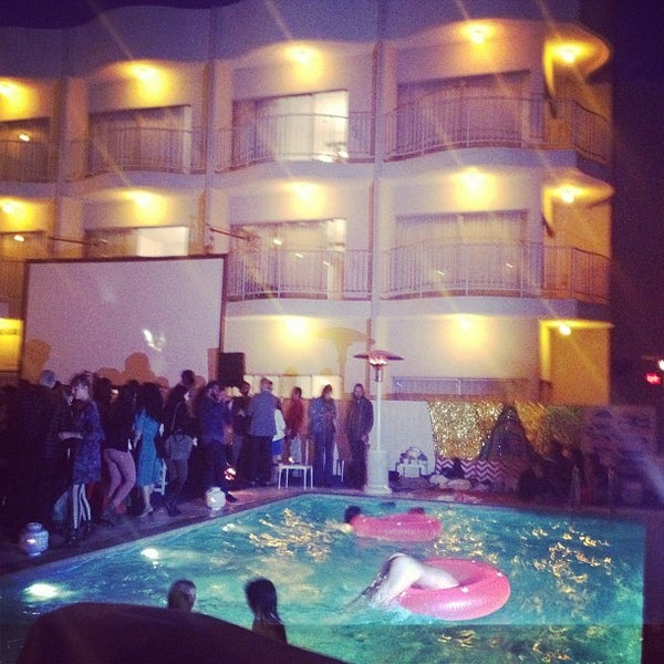 The Standard, Hollywood (Now Closed) - 8300 W Sunset Blvd