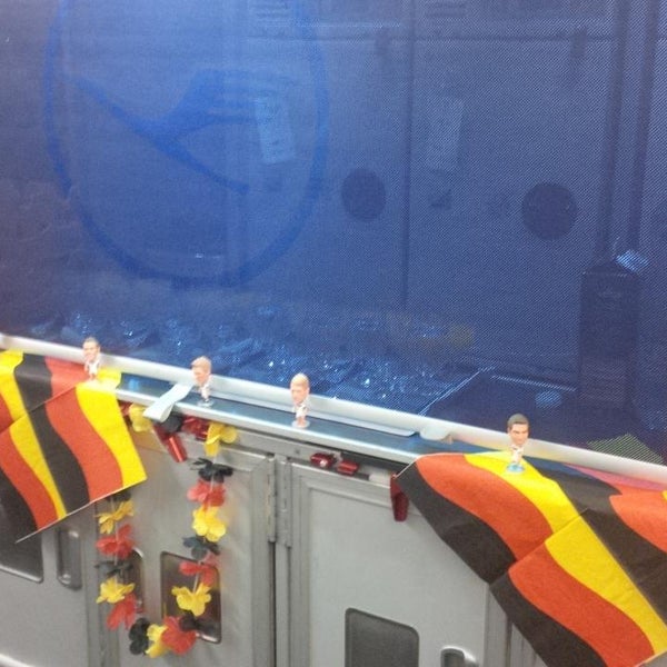 Photos at Lufthansa Flight LH 779 - Plane in Singapore