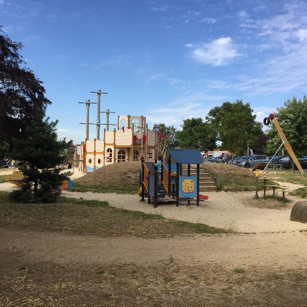 Clewer Memorial Recreation Ground Play Area - 4 tips