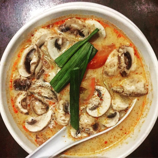 Bulan Thai (Now Closed) - Mid-City West - 7168 Melrose Ave