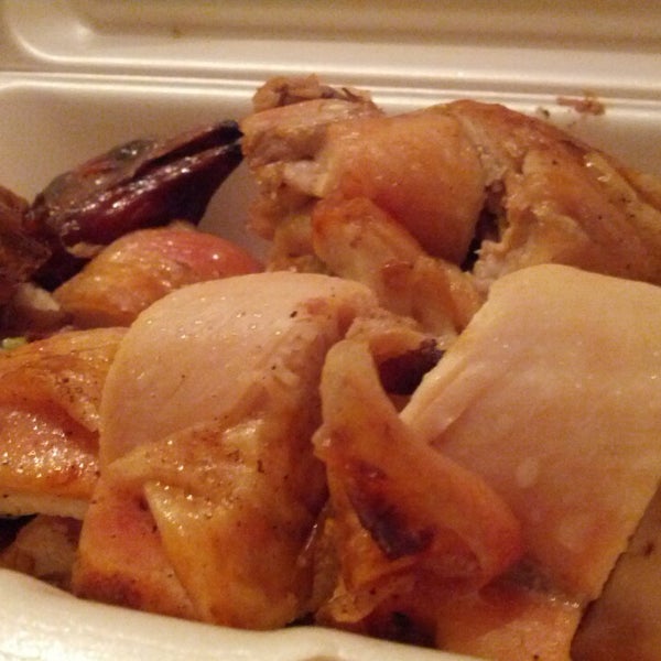 New Hong Fatt BBQ Restaurant 新鴻發美食軒 - 443 Dundas St W