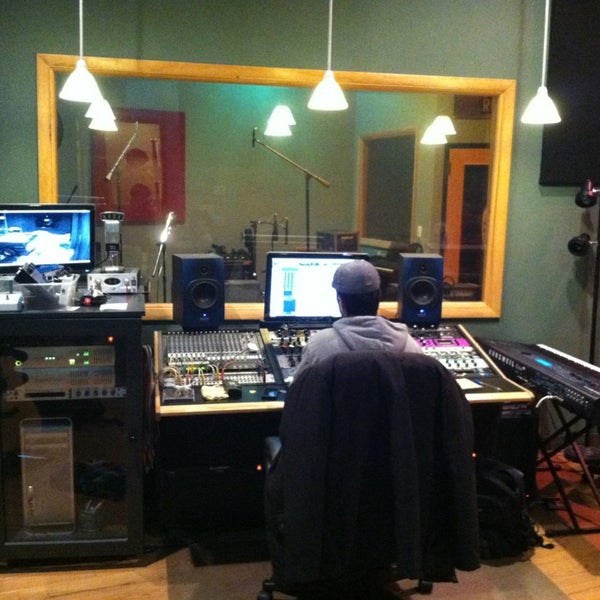 Nada Recording Studio - Recording Studio