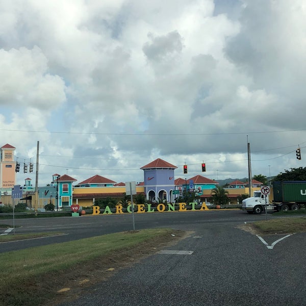 Puerto Rico Premium Outlets - Barceloneta, Barceloneta